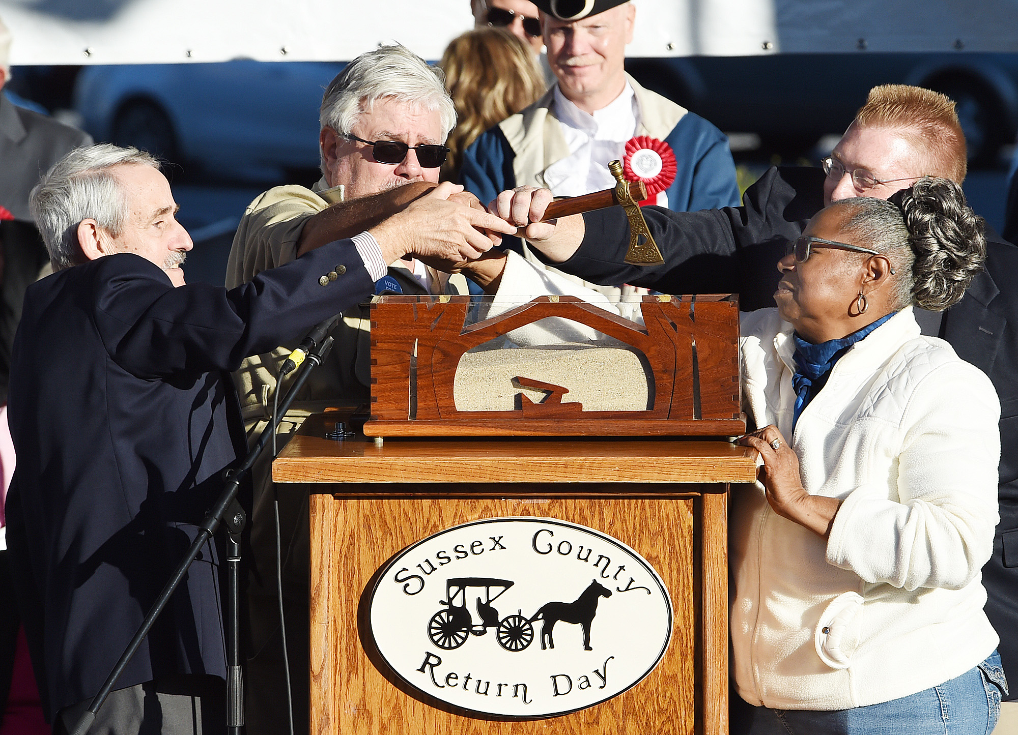 As midterm elections close, Return Day brings new debate - Delaware ...
