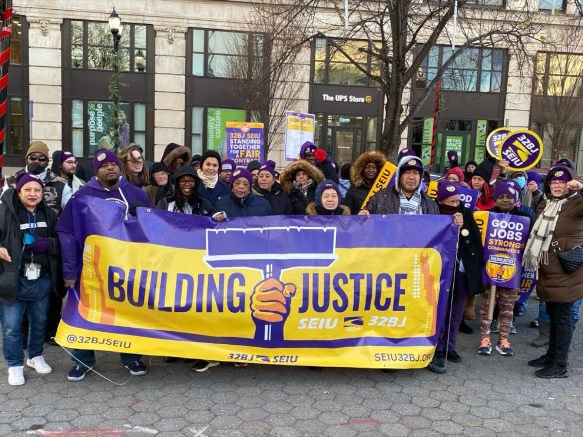 Unionized Delaware cleaners secure new contract - Delaware Business Times