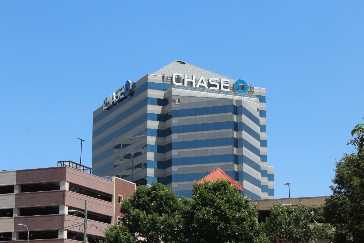 JPMorgan Chase marks site improvement milestone with garage