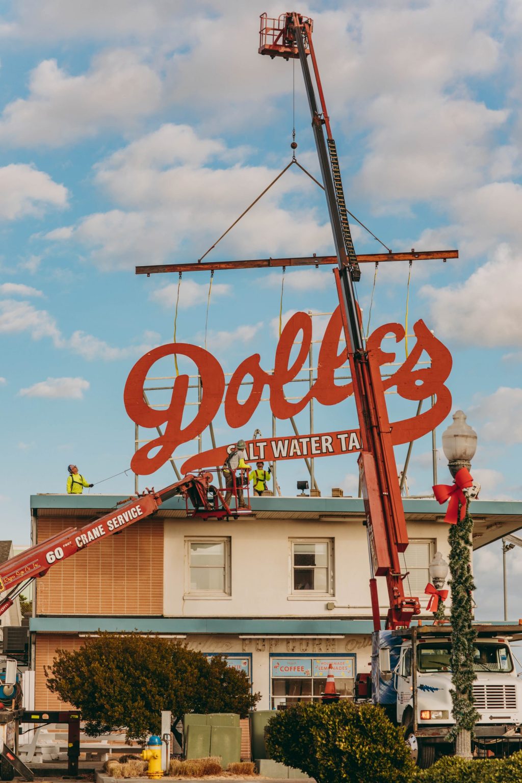 Iconic Dolle's sign departs Rehoboth boardwalk - DBT