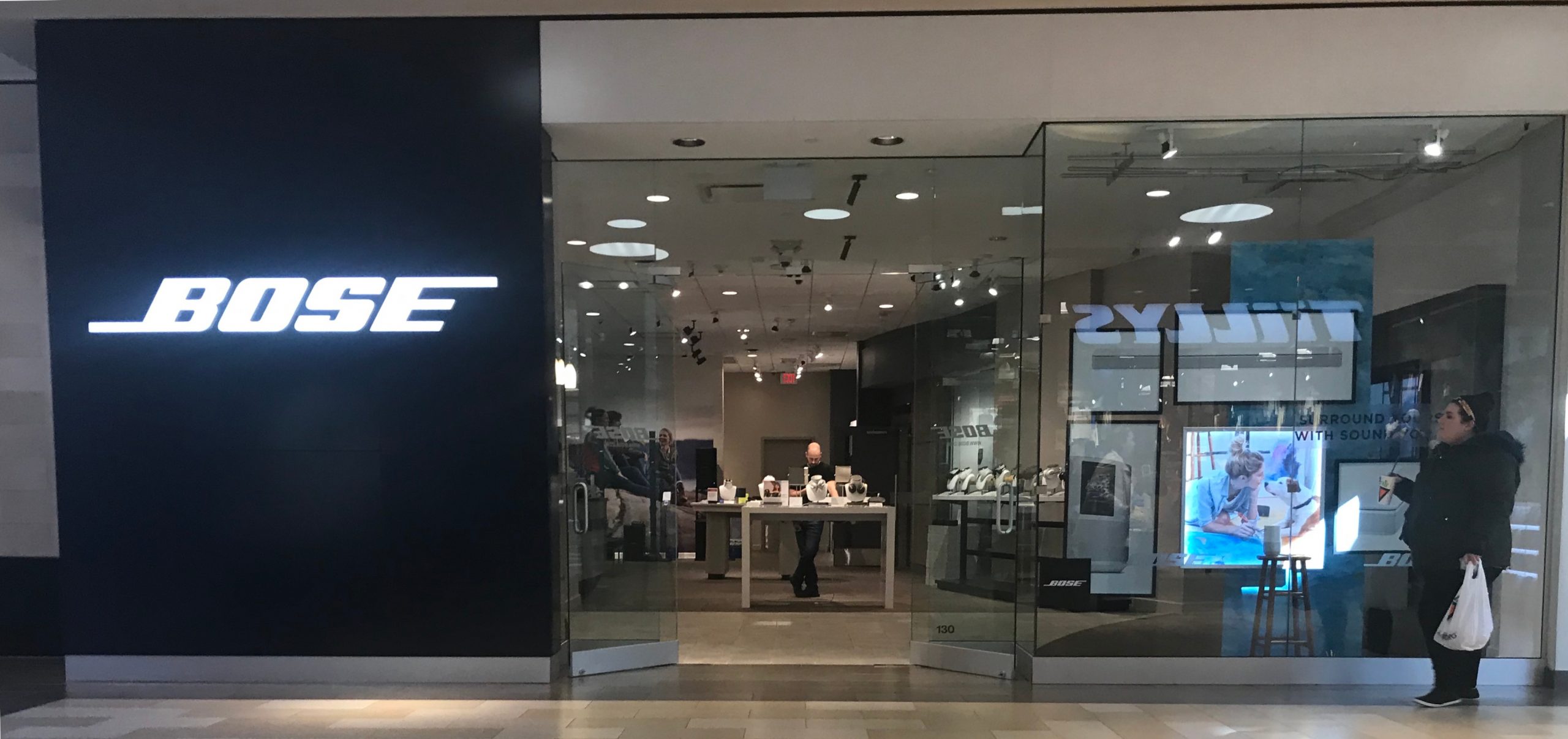 Bose to close Christiana Mall store amid new online focus