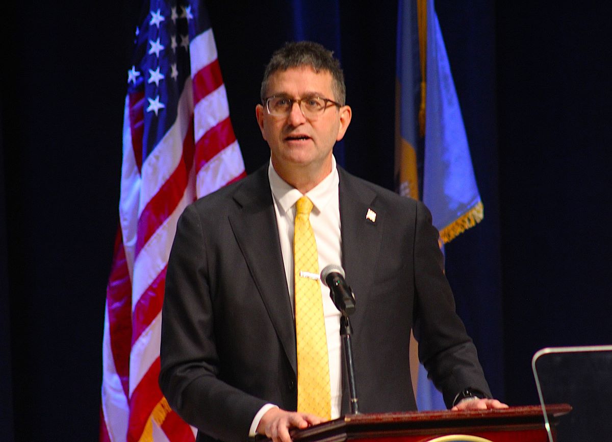Meyer launches campaign to retain and 'win' top incorporation status