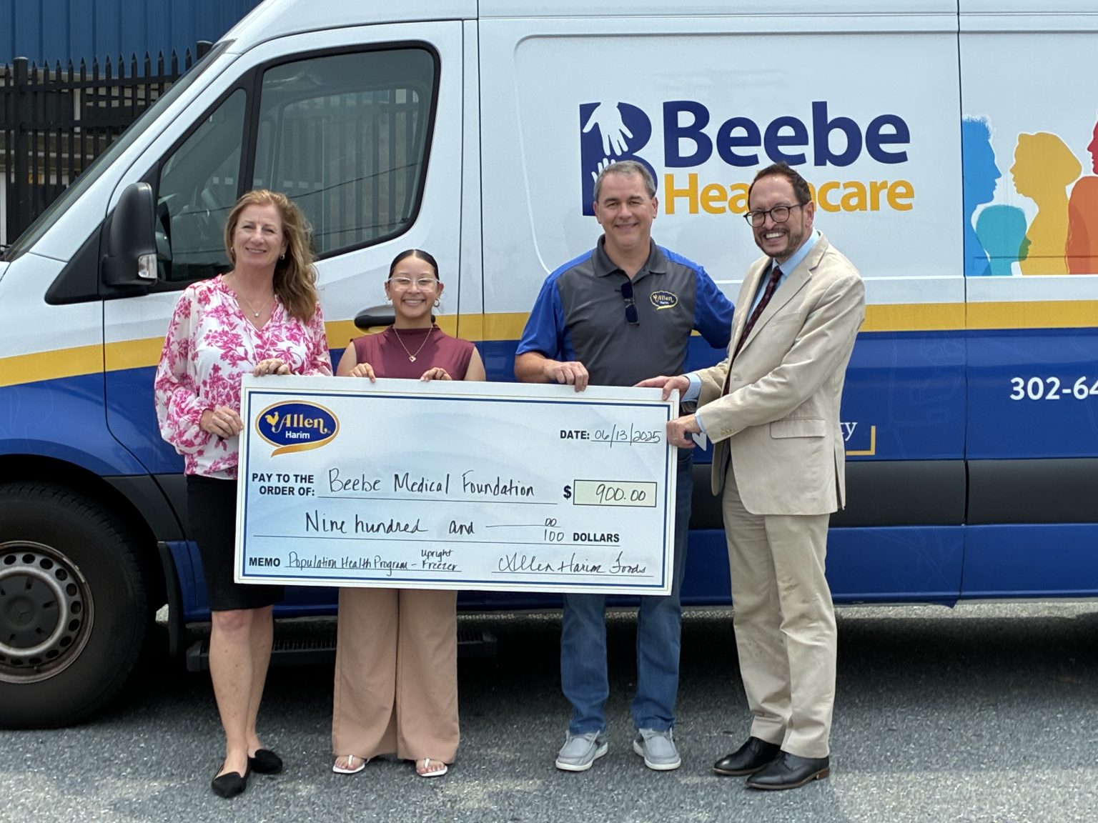 Allen Harim Foods donates $900 to Beebe's food program