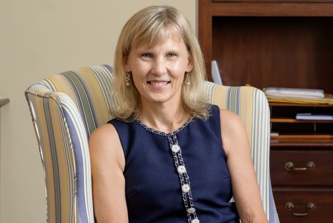 UD names Carlson as its next president