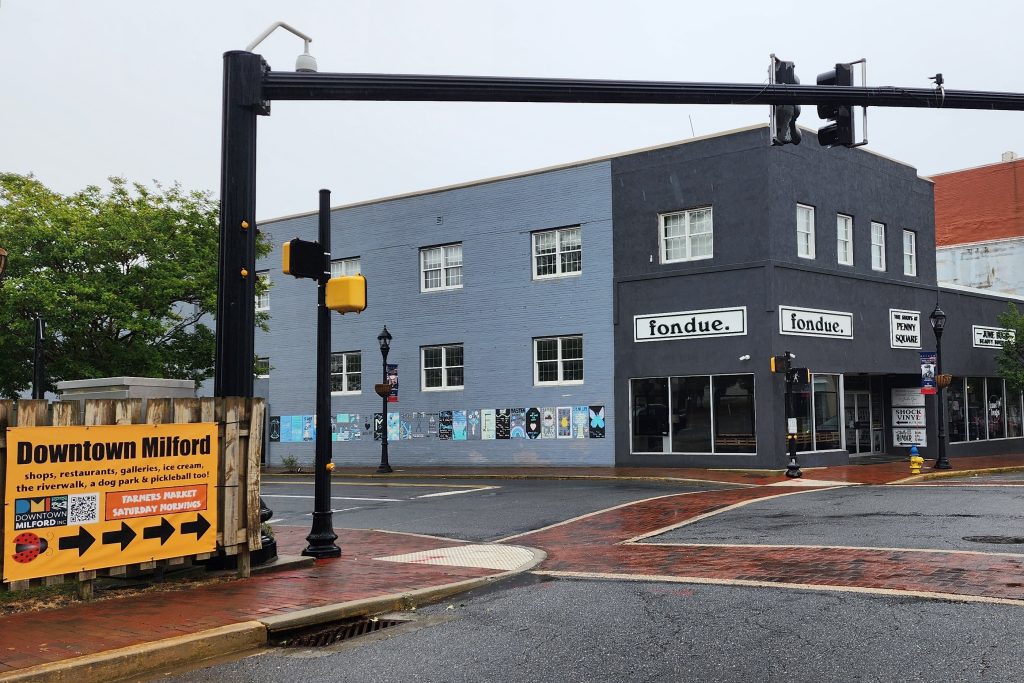 Fondue sold, reopens as Sip & Simmer in downtown Milford